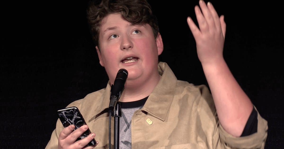 Duncan Slagle - "The Lighthouse Gives Up" (Button Live) - Button Poetry